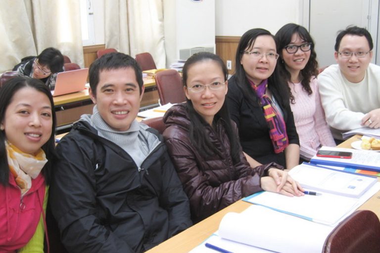 Training Workshop on Item Writing for the Vietnamese Test of English ...